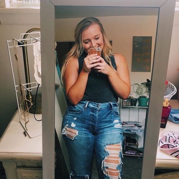 Kaleigh's Closet (@kaleighmckinney) | Poshmark